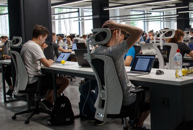 What is a Stay Interview? How to Conduct A Perfect Stay Interview?