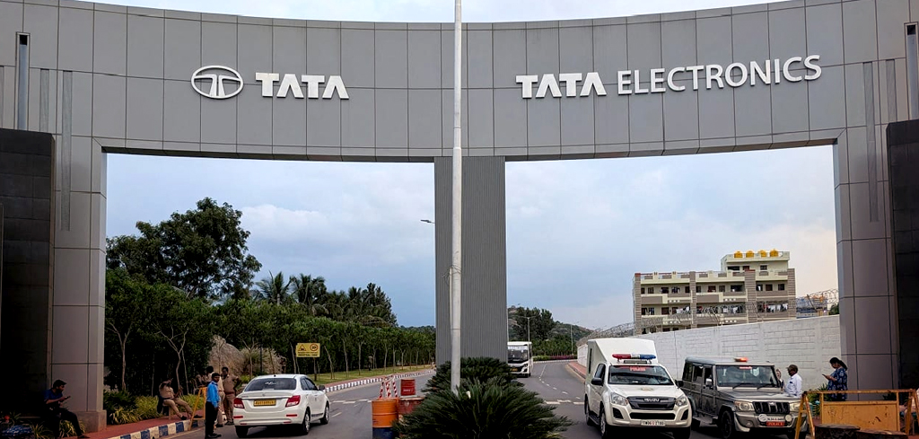 Tata Electronics Boosts Hiring as Manufacturing Scale Surges